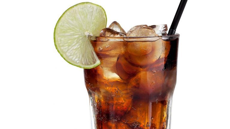 Receta de la mejor Piscola chilena - MEJORES RECETAS 🥇【2023】🍽️