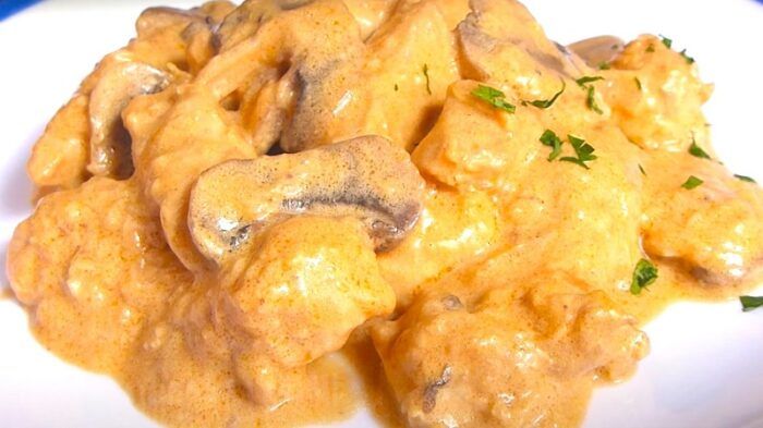 Receta de pollo strogonoff - RECETAS CHILENAS 🥇【 2025 】🍽️